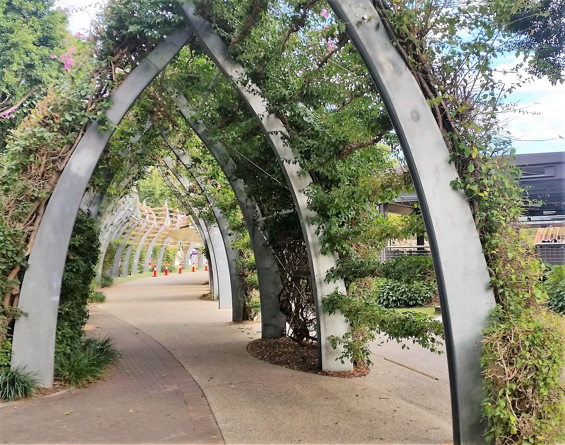 Enjoy A Walk In Brisbane; What You’ll See – Gardens, Art, Cafes ...